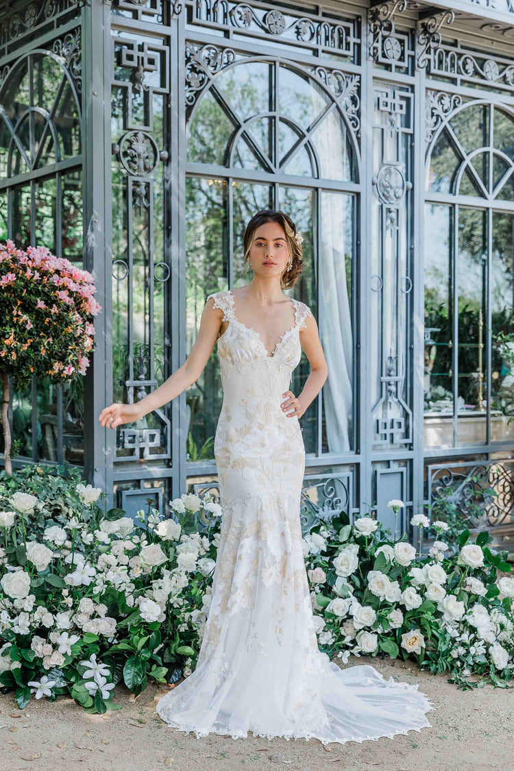 Hana Colorful Floral Embroidered Wedding Dress with Fit and Flare Body ...