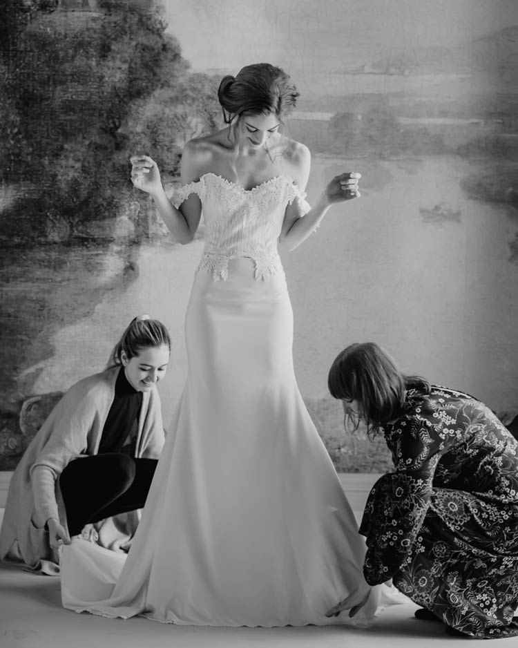 Discover Your Dream Virtual Wedding Dress: Book an Online Appointment ...